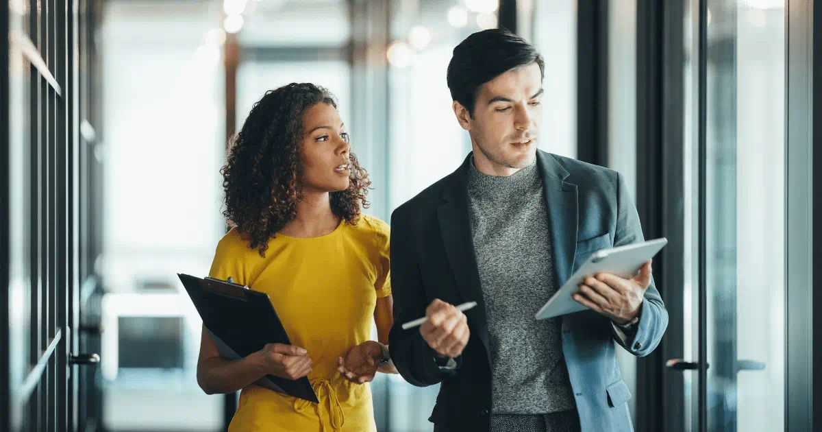 10 interesting topics to discuss in the office | Akkodis